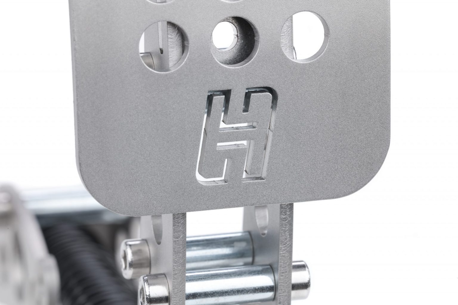 4 Sim Racing Setups To Start Sim Racing With Any Budget 2025